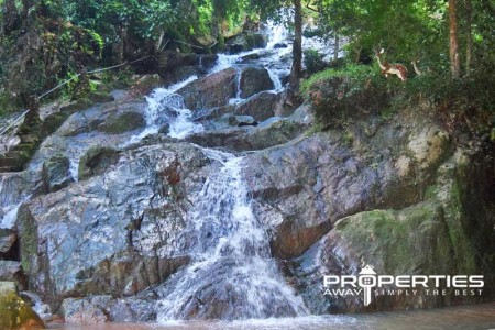 Top 10 waterfalls to explore on the island Koh Samui