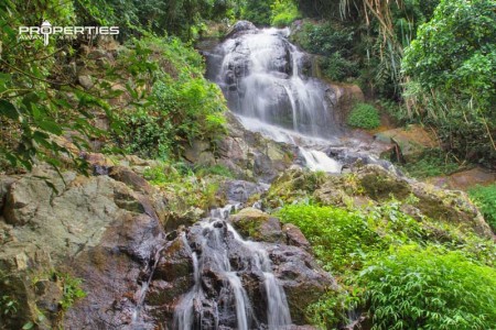 Top 10 waterfalls to explore on the island Koh Samui
